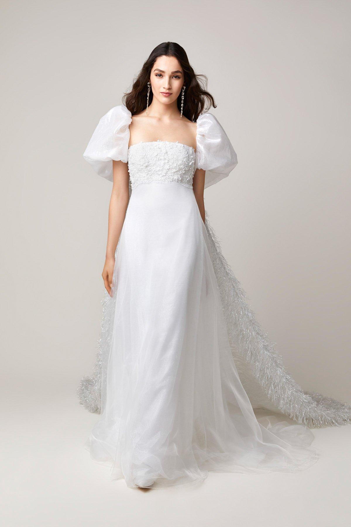 Vuelve el estilo imperio. ¡No te pierdas estos 40 vestidos de novia!