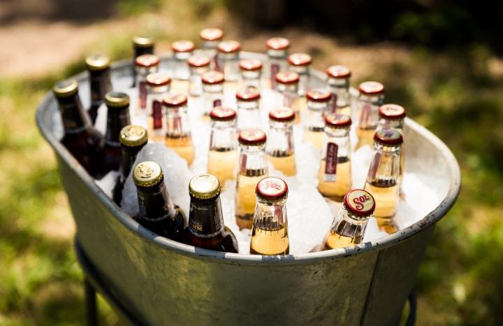 Cómo montar una mesa de bebidas en 6 pasos