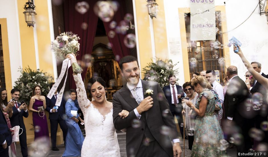 La boda de Carlos y Lily en Sevilla, Sevilla - Bodas.net