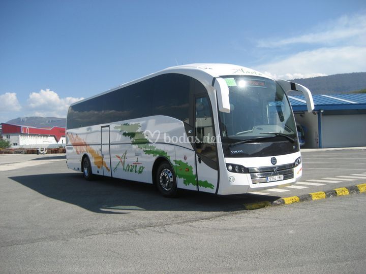 Autocares Aneto