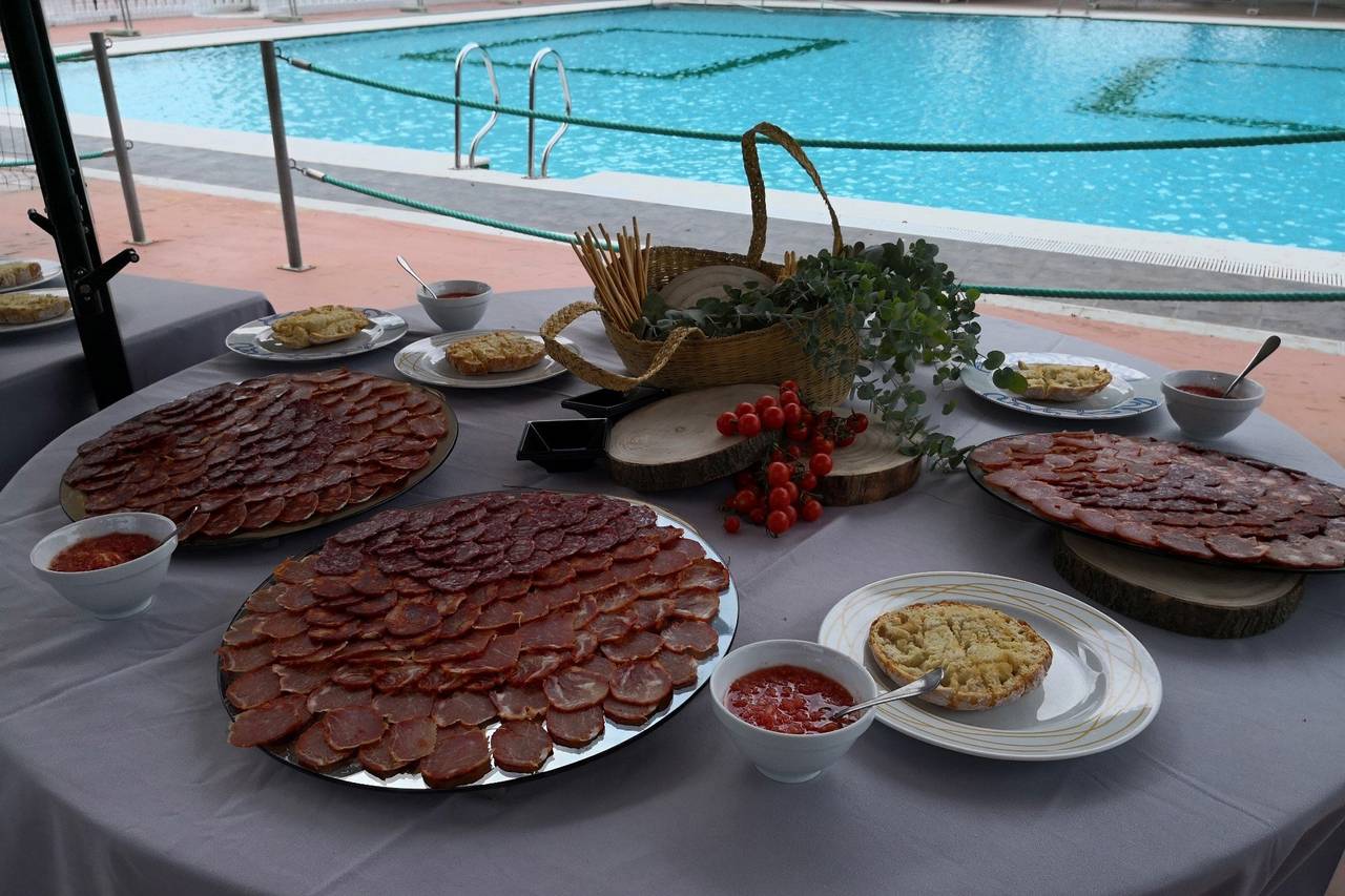 Restaurante Club de Tenis - Consulta disponibilidad y precios