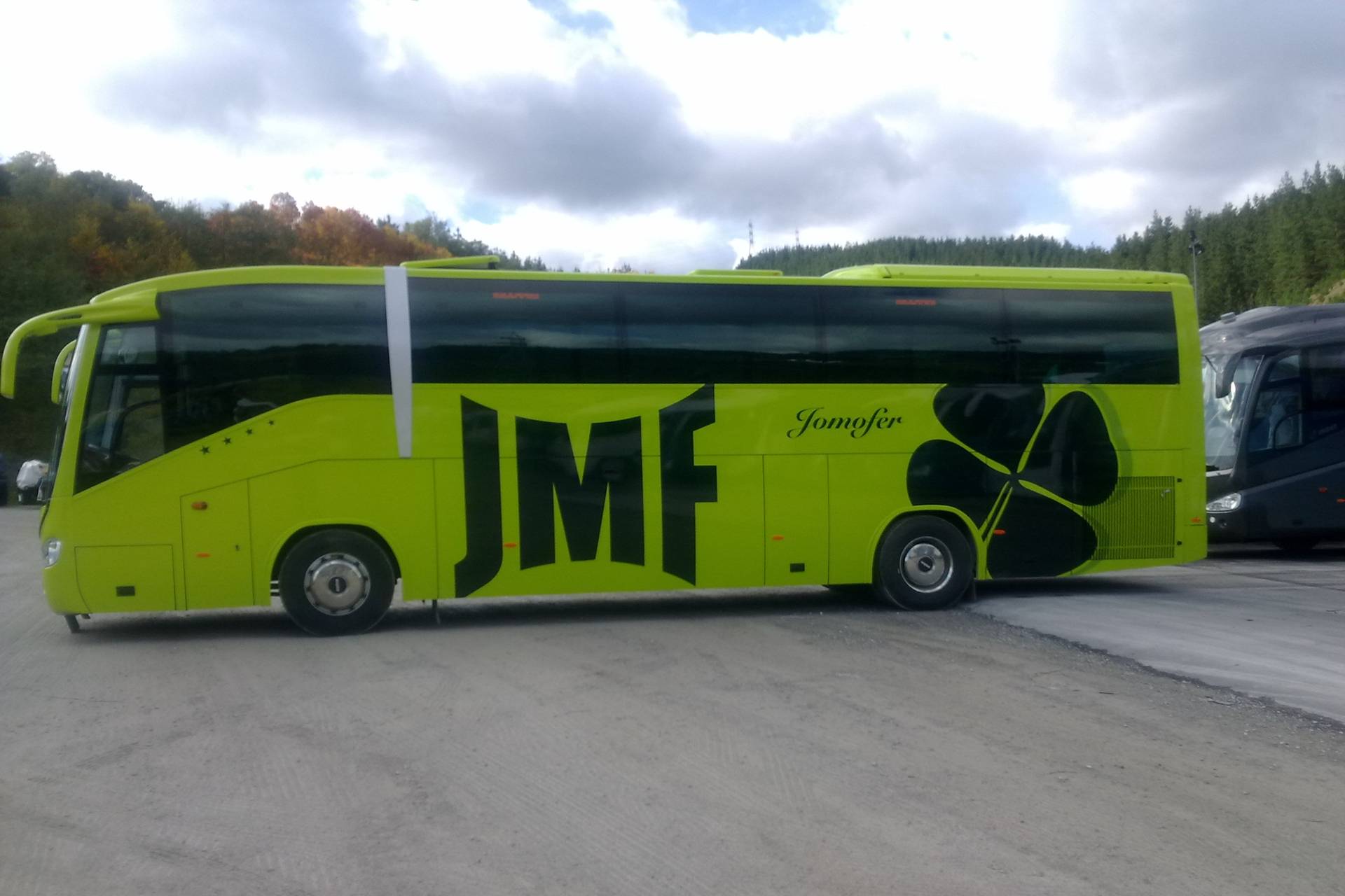 Jomofer Autocares - Consulta disponibilidad y precios