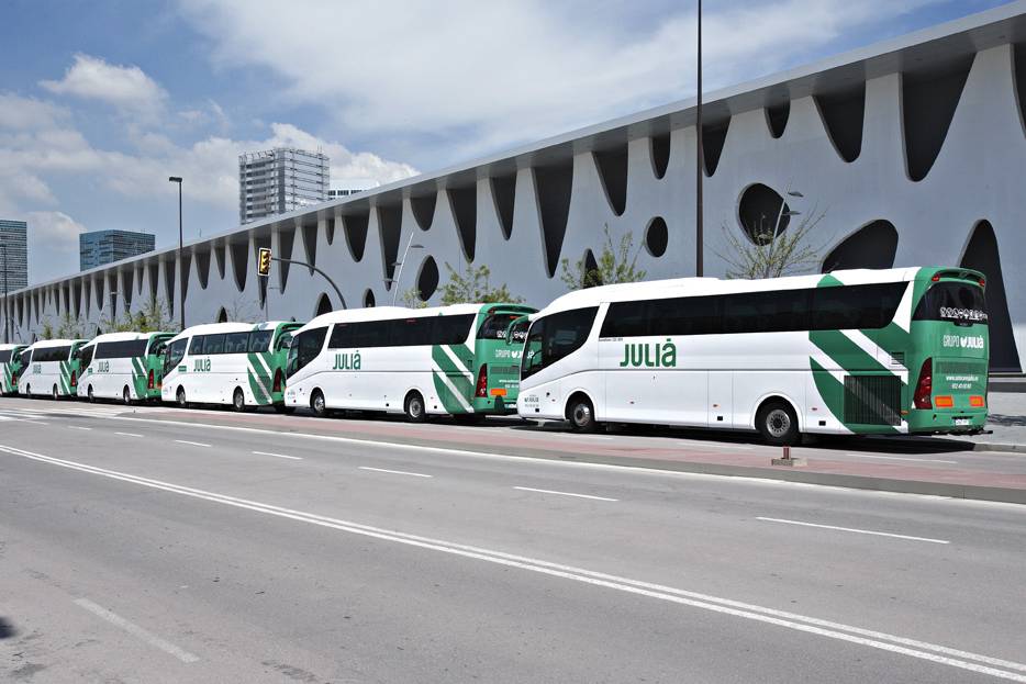 Autocares Julià - Consulta disponibilidad y precios