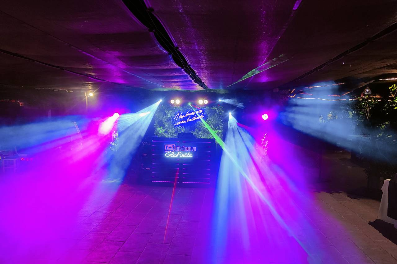 Discomóvil La Fiesta - DJ animador - Consulta disponibilidad y precios